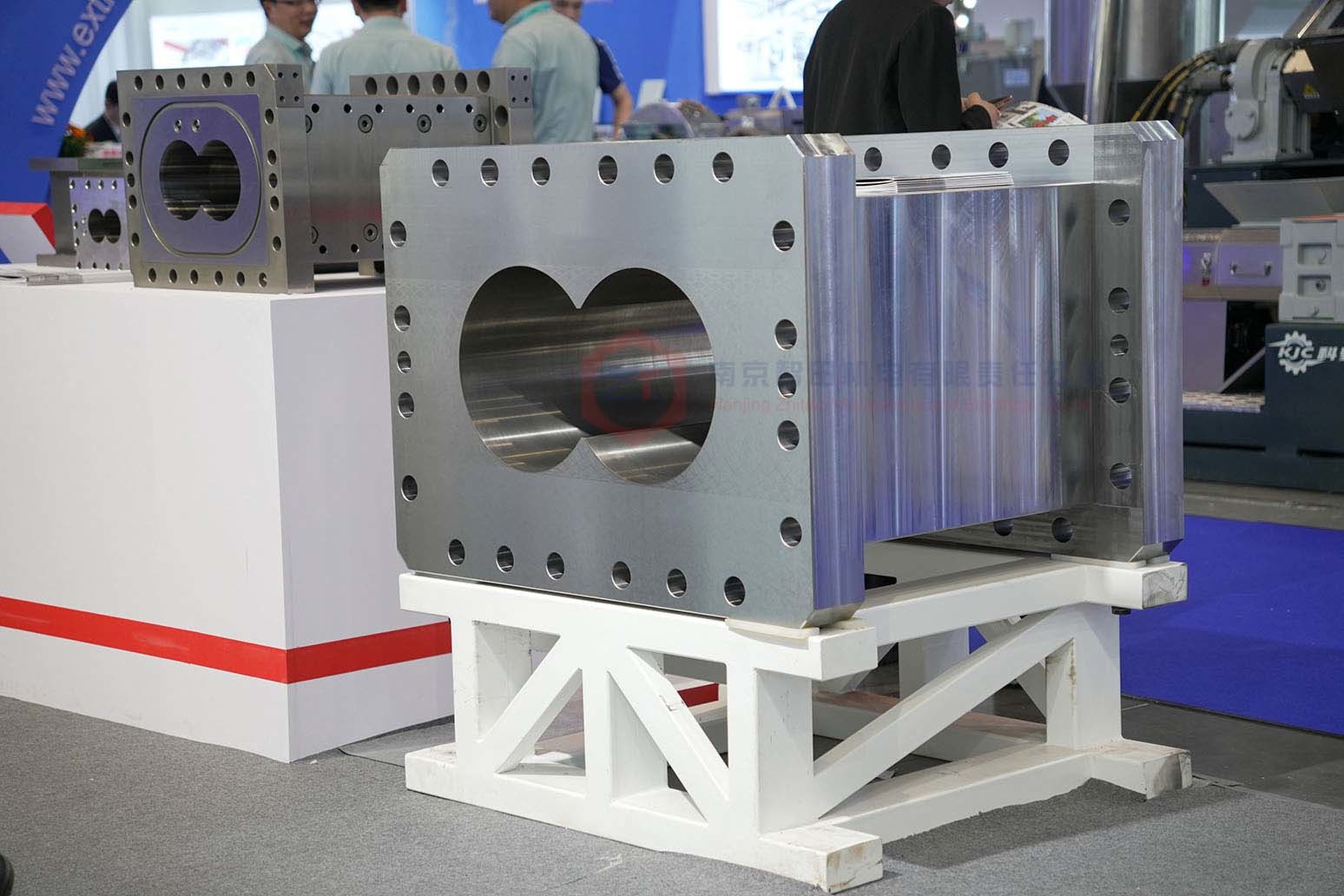 ZSK320 laser cladding twin screw extruder barrel